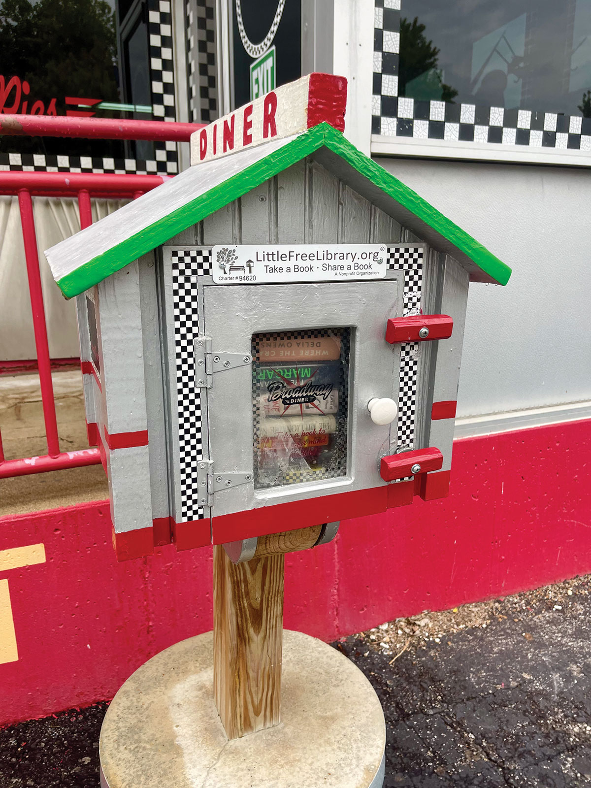 Little Libraries, Big Benefits - COMO Magazine