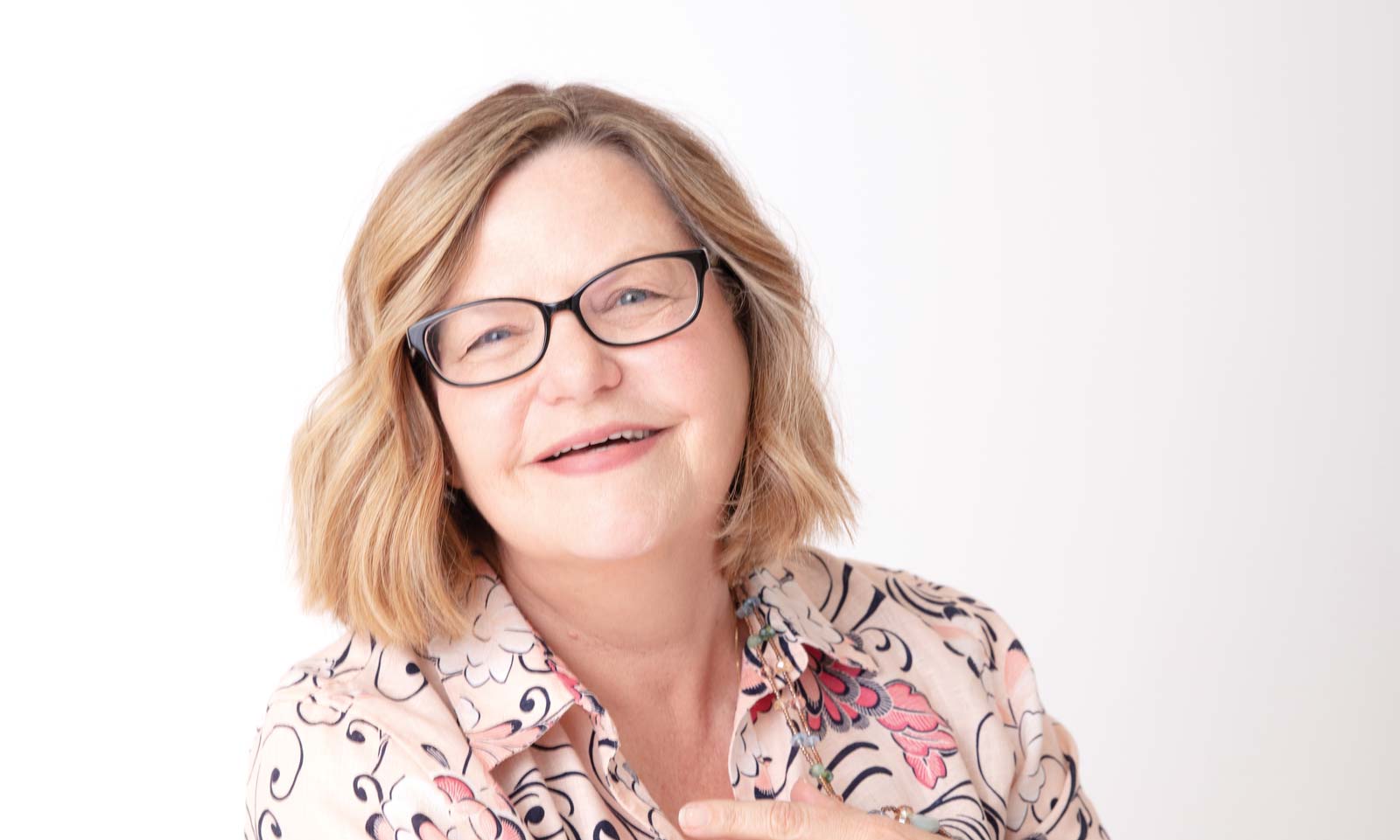 Angela Drake: Woman of Excellence in Education - COMO Magazine
